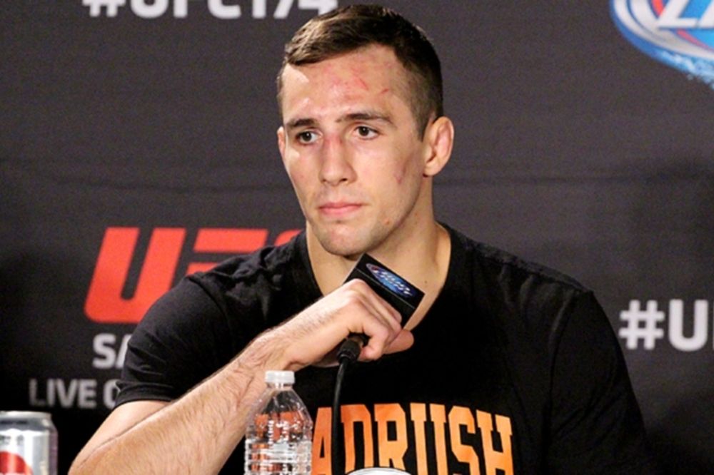 UFC: Μακριά από αγώνα τίτλου ο Rory MacDonald - Onsports.gr